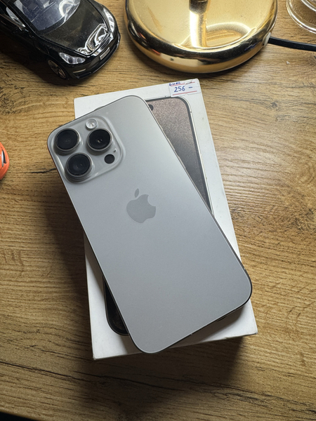 iPhone 15 Pro , 256Gb