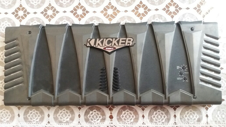 Продам сабвуфер усилител KICKER