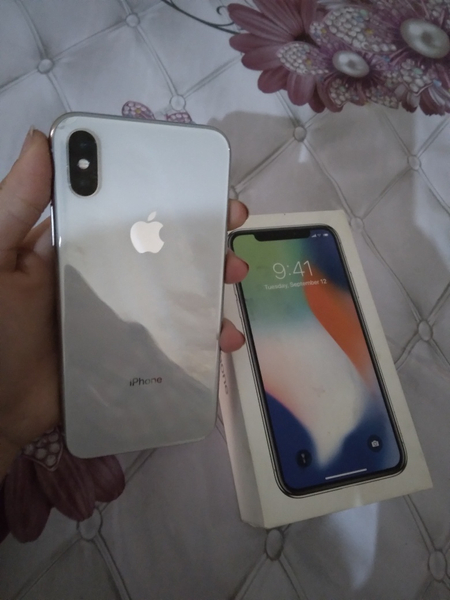 iPhone X srocna sotiladi
