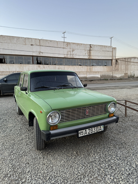 Жигули 21011 ваз