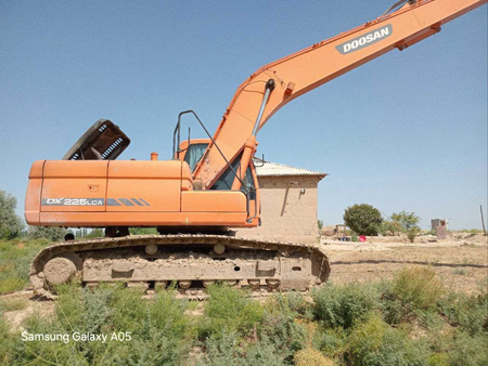 Doosan DX-225LCA va UzXCMG Ekskvatorlar sotiladi
