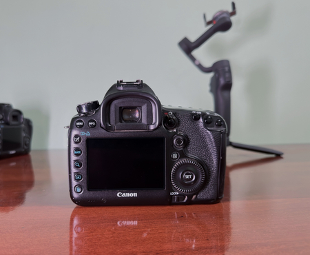 Canon 5d Mark iii (holati a'lo)