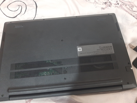 Ноутбук LENOVO V15 G4 AMN