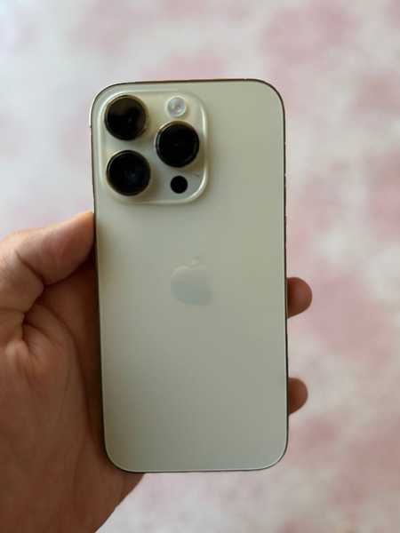 Iphone 14 pro (Gold)