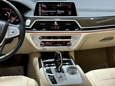 Продам BMW 730Li