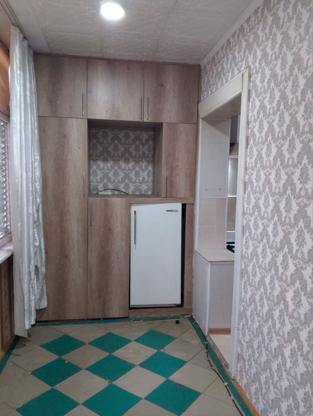 2/2/4 350$ Feruza shukrona studentlarga ham beriladi. Balkon 2*6
