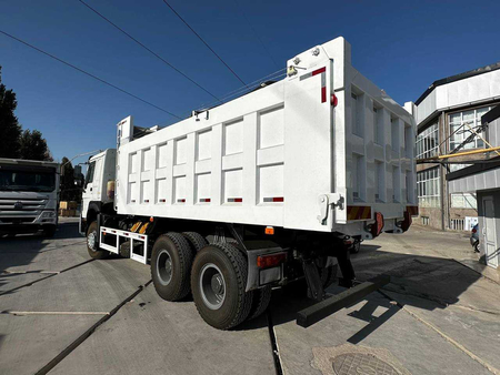 2023 заводской газовый самосвал Howo 25 тонн 18 m3 samosval