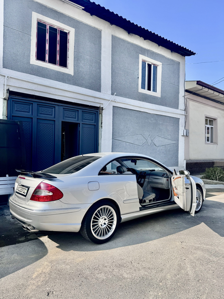 Mercedes benz w209 clk320 coupe