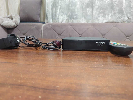 Спутниковый ресивер HD BOX S200 Plus