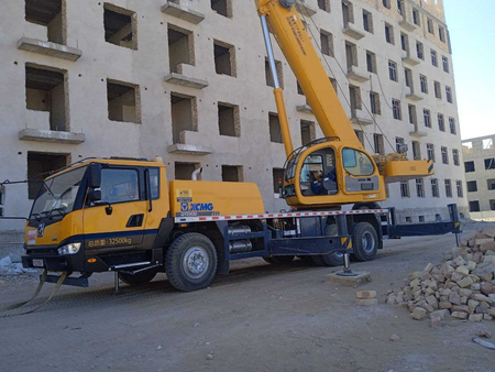 Аренда автокран 25 тонналик XCMG