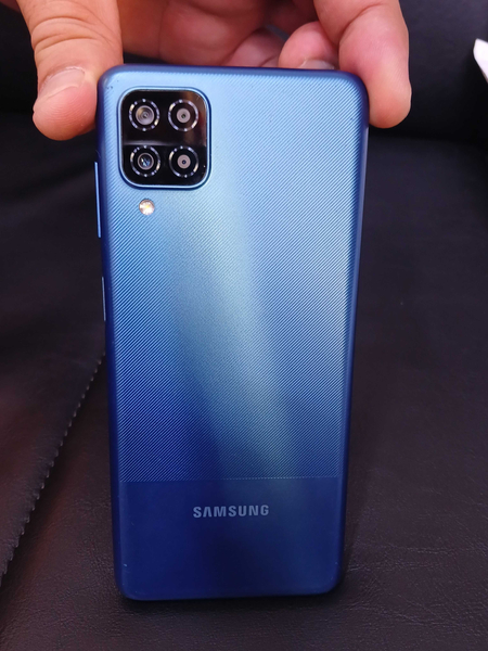 Samsung M12 Android