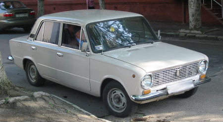 Vaz 21011 yahshi sostoyaniyada