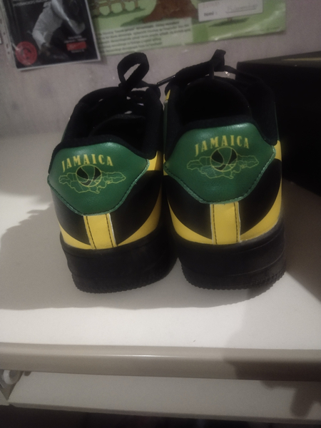 Krassovki Jamaica razmer 42