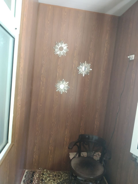 Метро Чиланзар 16 2 ком 1 этаж