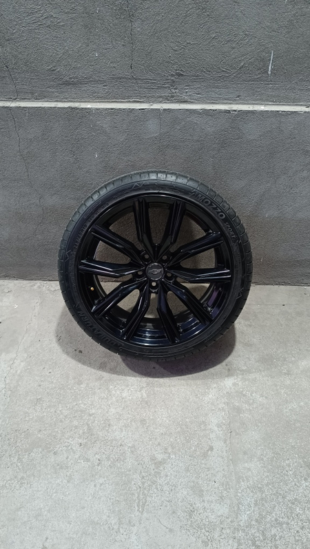 Malibu trekerga R 19 diska balon