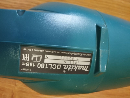 Продаётся ручной пылесос MAKITA DCL 180Z б/у.