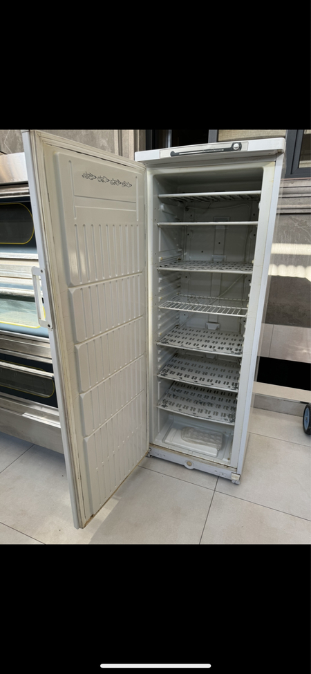 Морозильник Indesit