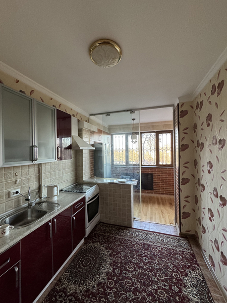 Сдается 3-х комнатная квартира 800$