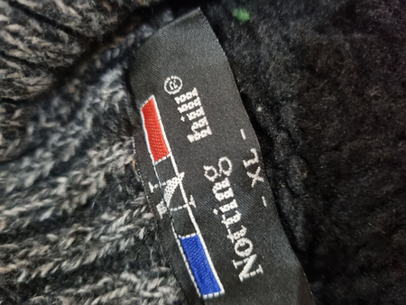 Продаю мужскую куртку