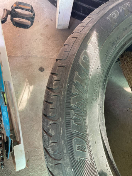 Продается баллоны 285/50/20 Dunlop