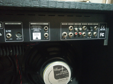 Комбоусилитель behringer gmx 212  140 ватт