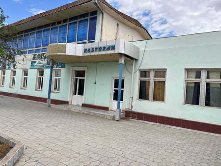 Здание для свободного назначения