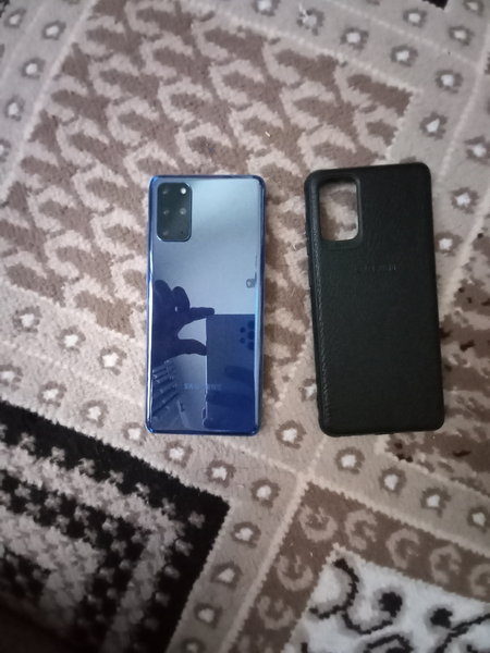 Samsung s20+ sotiladi