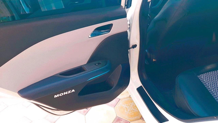 Monza Carbon laminatsiya o’rniga skidkada