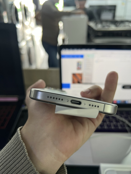 Iphone 15 pro max 256 100% Ideal 79sikl