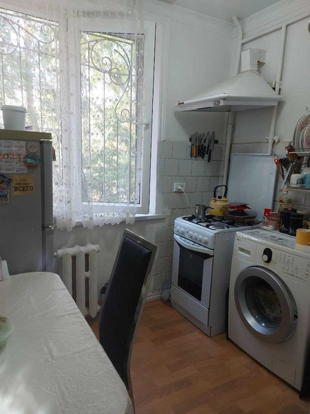Ул Новомосковская, Ор Стадион Старт 2/3/5, 50м²\\nБалкон 2/3, Чистая !