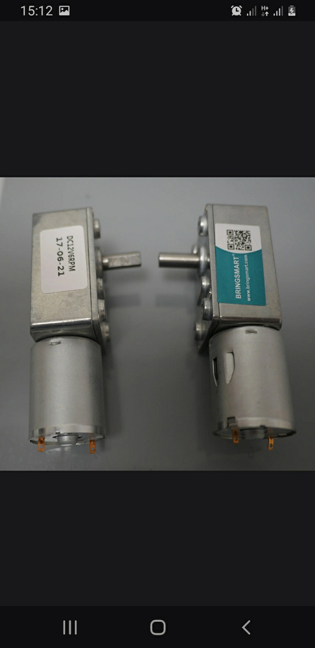 Reduktor motor 12v, minutiga 6 abarot, smda 23kg ko‘taradi.