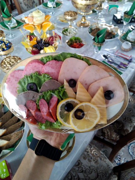 To'y, tug'ilgan Kun, iftirlik, marosimlarga Karving stol bezatamiz.