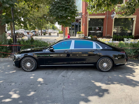 Maybach 222 223 сотилади