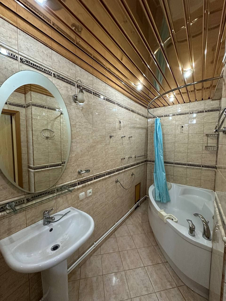 Shayxontohur Tumani Drujbada 3 xonali kvartira Sotiladi 3/5/9 100m²
