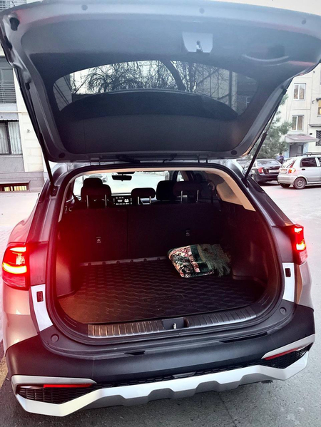 Kia sportage sotiladi