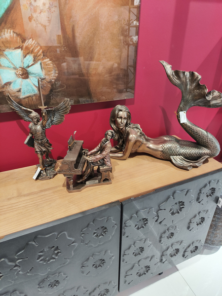 Продаются эксклюзивные статуэтки Veronese Design