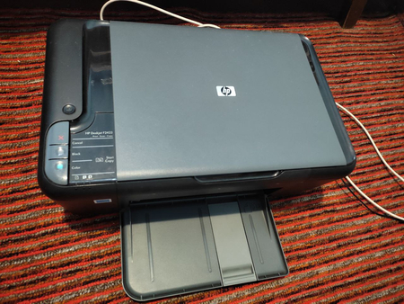 PRINTER SOTILADI.     HP Deskjet F2423.
