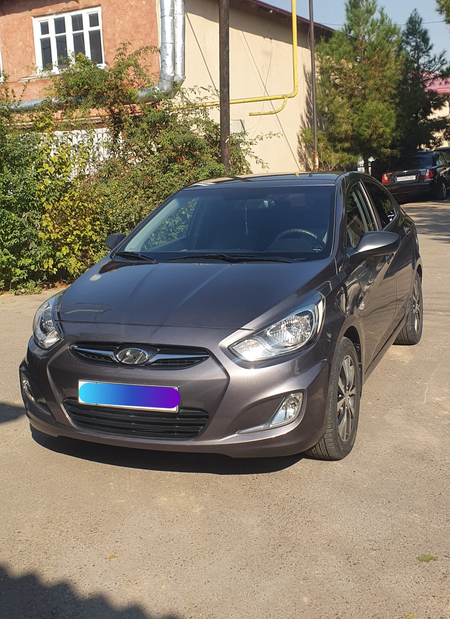Продаётся Hyundai Accent 2012г.в. с пробегом 73 000км.
