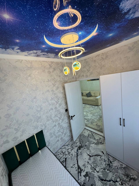 Продается 2в3/2/4. Чиланзар ,Метро Мирзо Улугбек , парк Гофур Гулом