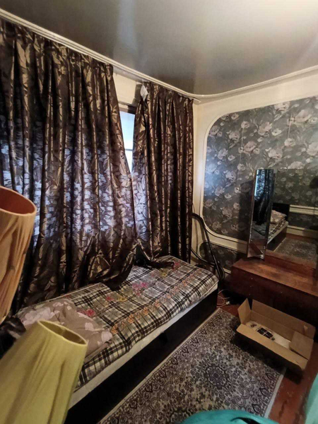 Продаётся!  Шота Руставели   -2/4/5-  кирпич  ( 66м² )