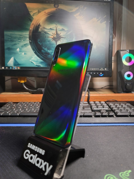 Samsung A50 sotiladi