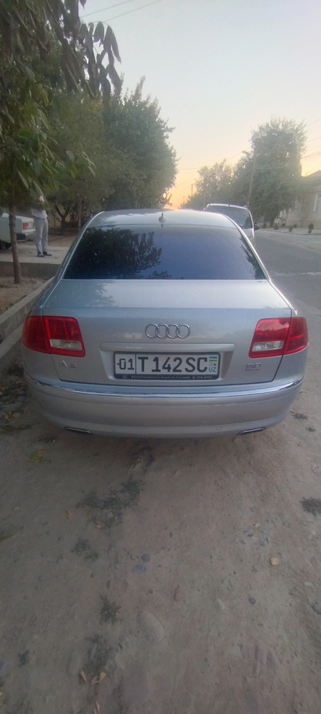 Audi A8 Long w12  6.0l