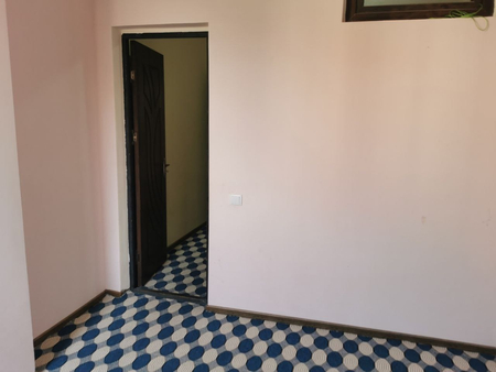 Segeli quruvchilar daxasidan 2 xonali uy sotiladi