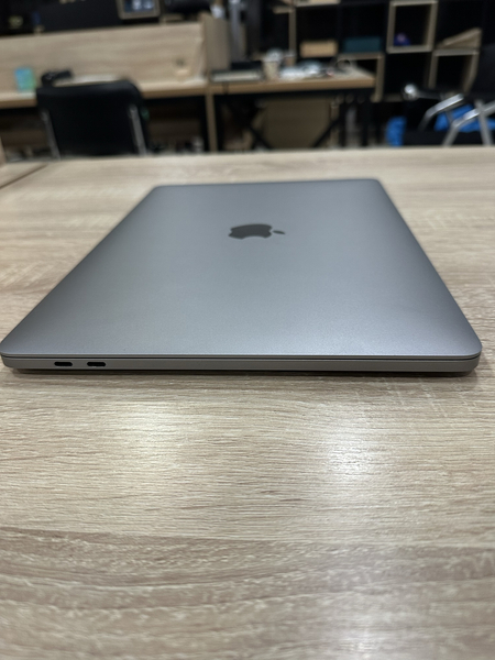 Macbook pro M1 ideal holatda