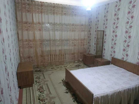Uy sotiladi yoki kvartiraga almashtiriladi/Продаю дом или меняю