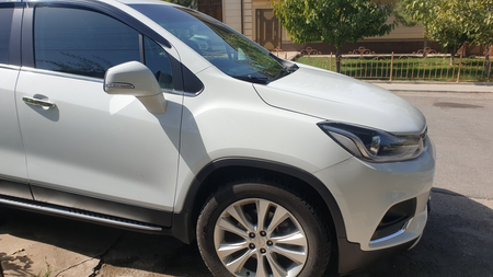 Продам в рассрочку CHEVROLET TRACKER 1, 2018 г.в.