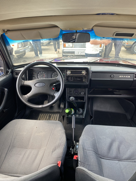 Vaz 2107 sotiladi 2012