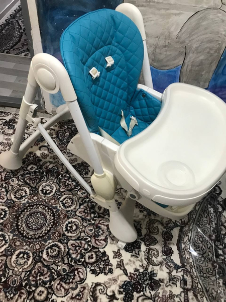 Стульчик для кормления состояние отличное