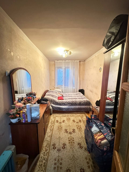 Чиланзар -5 Метро Новза 3/4/4  кирпич, балкон 2*6