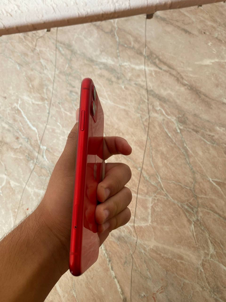 Iphone           11